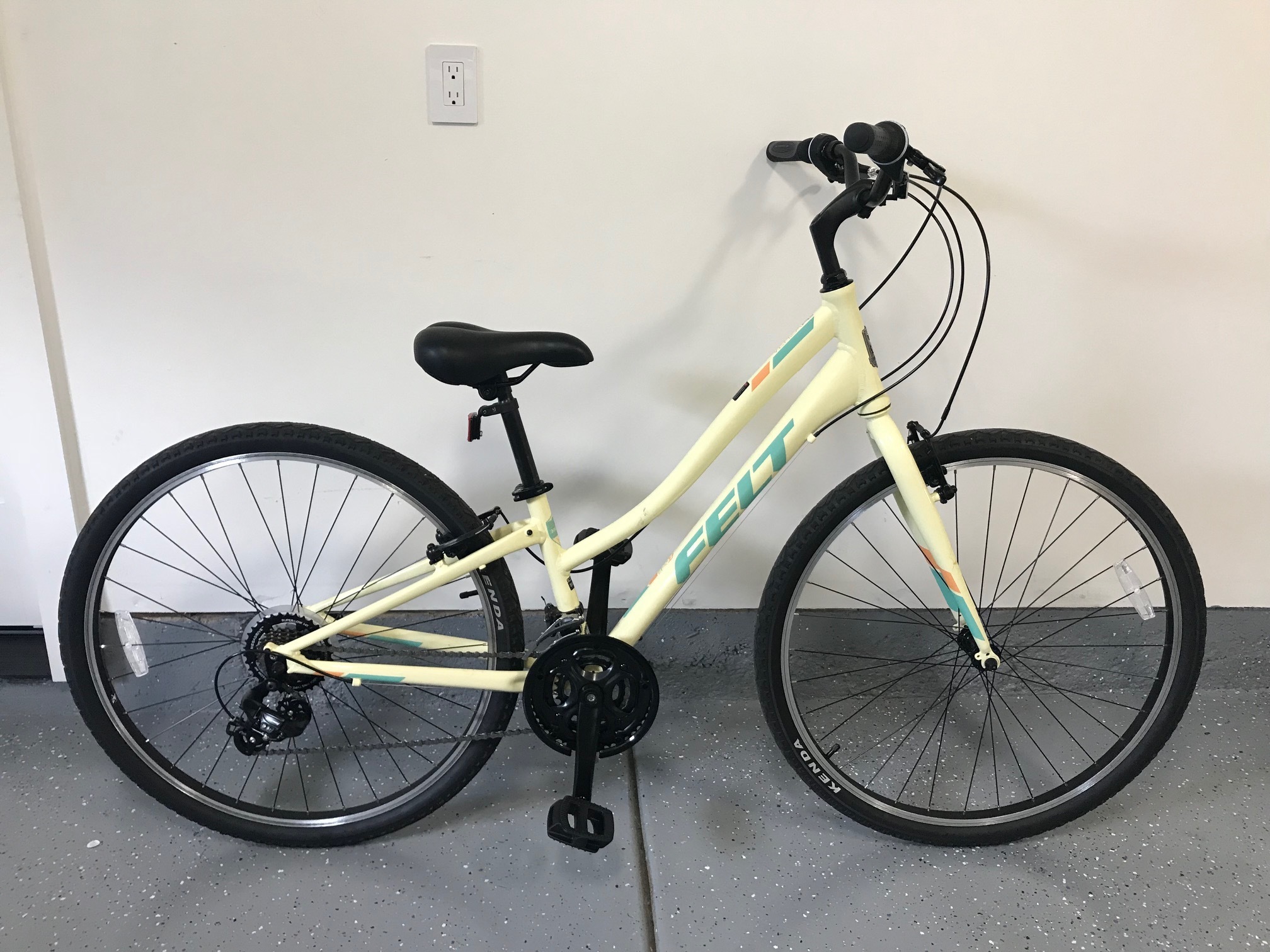 2018 Felt Verza Path 60 Womens