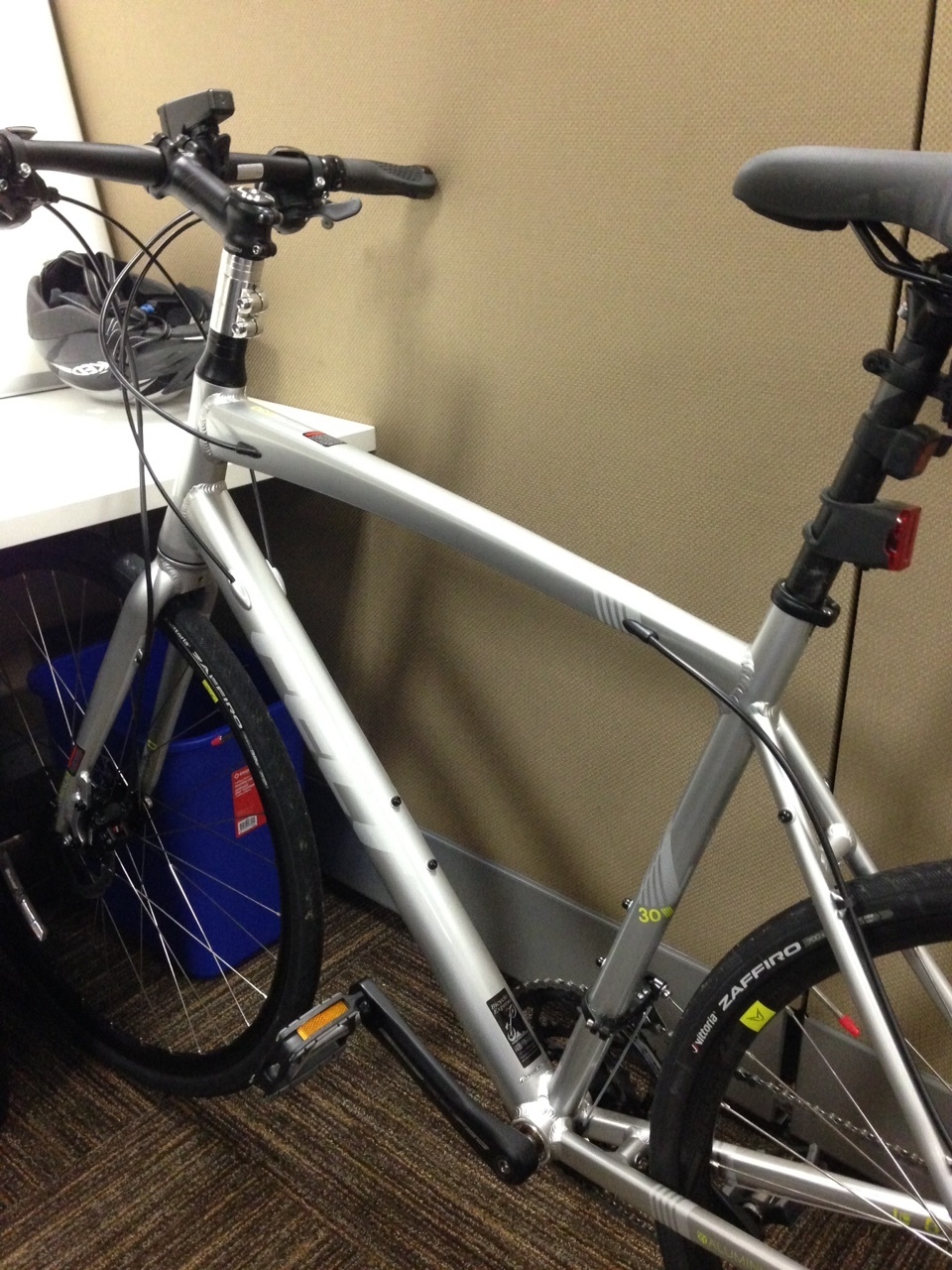 Stolen 2017 Felt Verza Speed 30