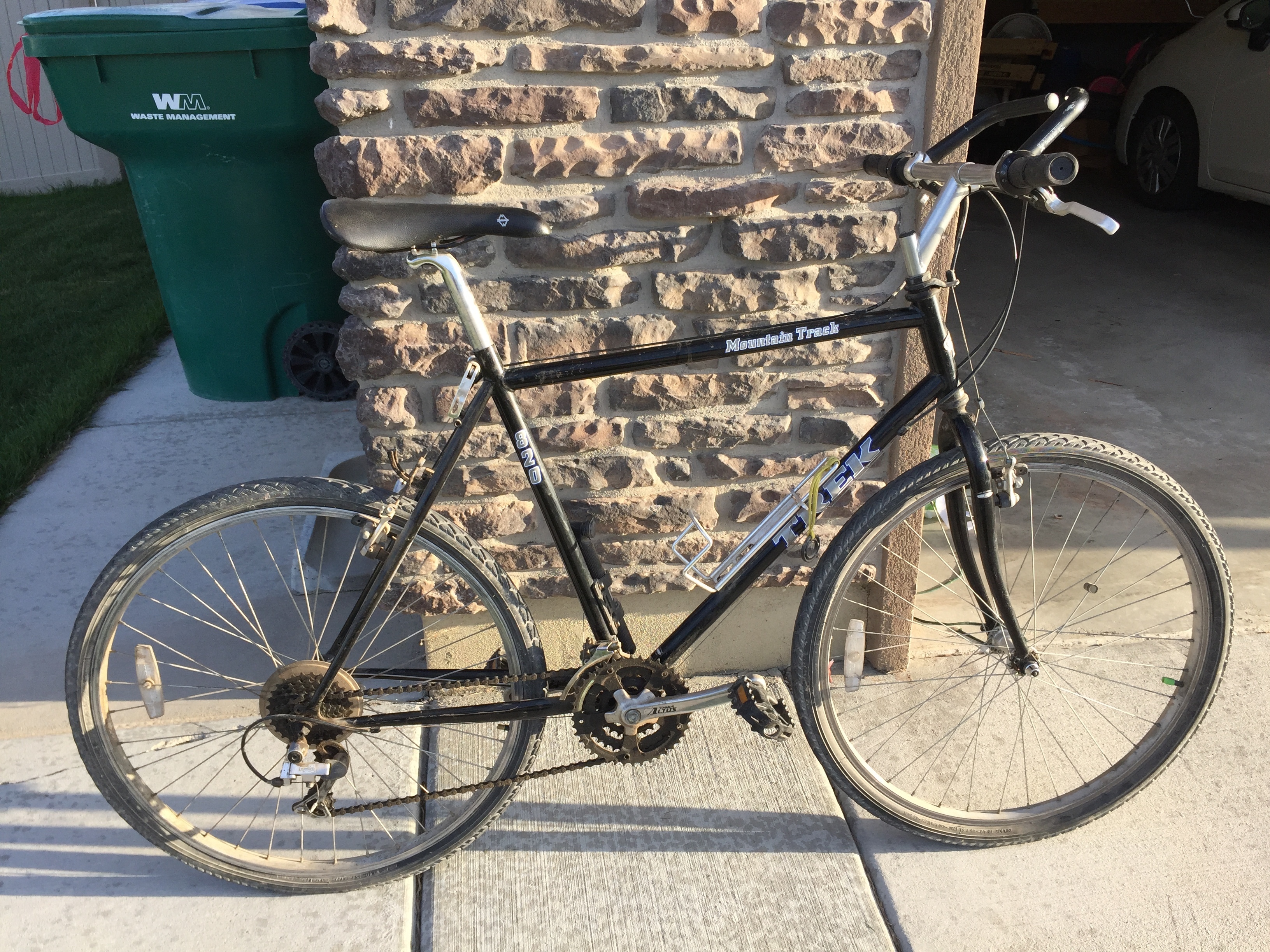 Stolen Trek Mountain Track 820