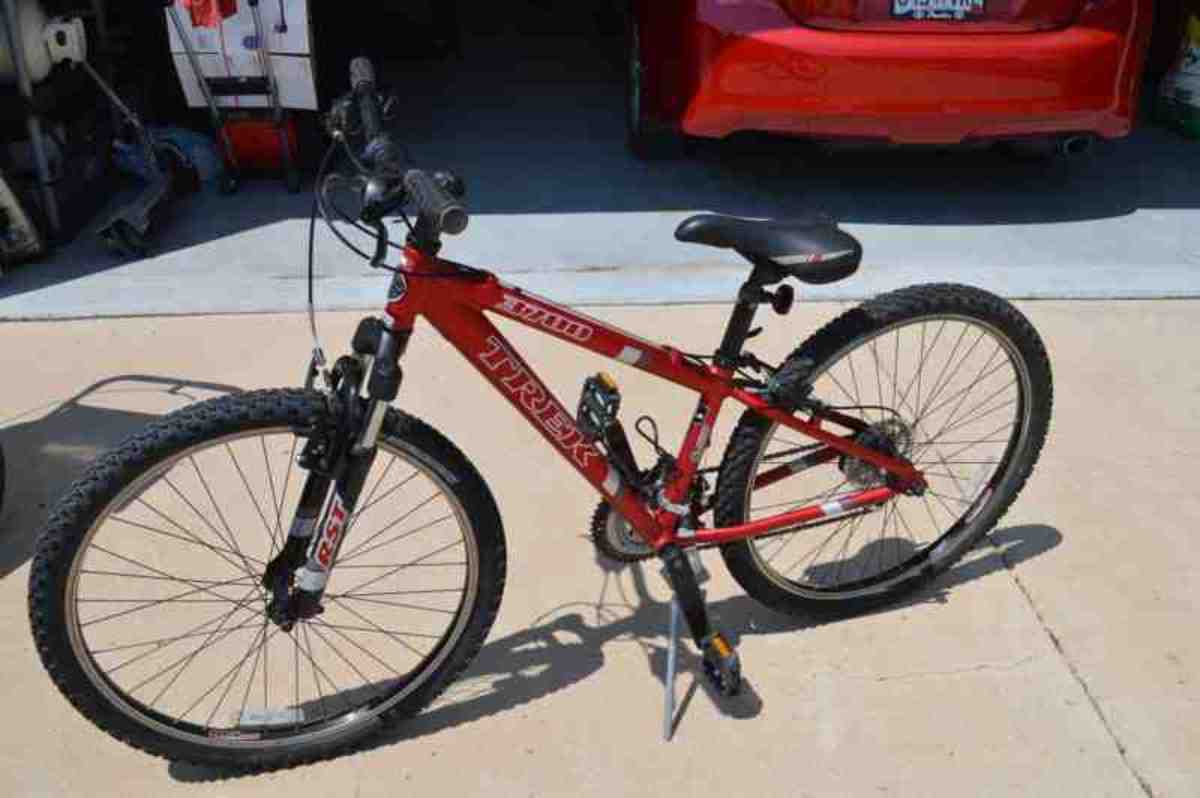 Stolen 2006 Trek 3700