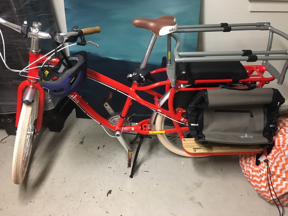 2018 Yuba Boda Boda cargo bike rear