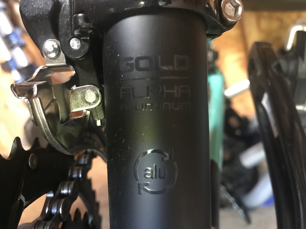 2017 Trek Gold Alpha Silver Aluminium, Stagger,...