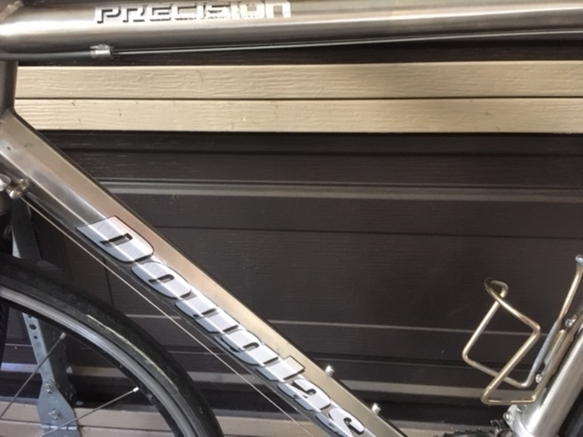 Douglas Douglas Titanium