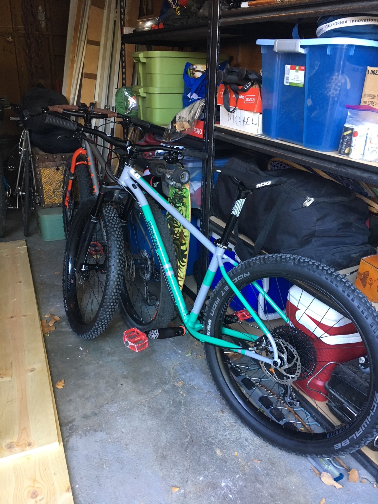 2018 Breezer Lightning