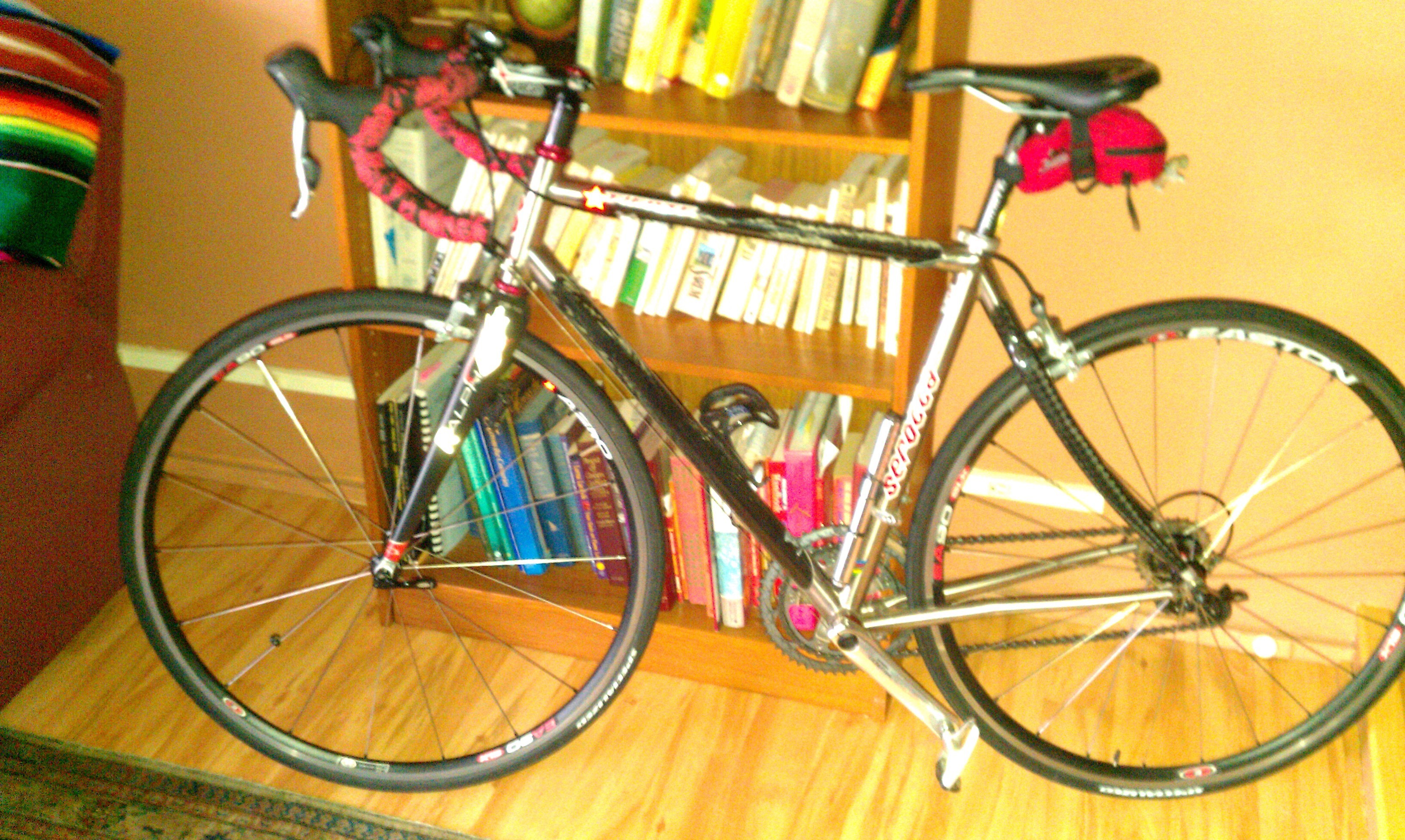 2009 Serotta fierte, compact frame