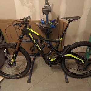 2018 Polygon Xquareone EX9