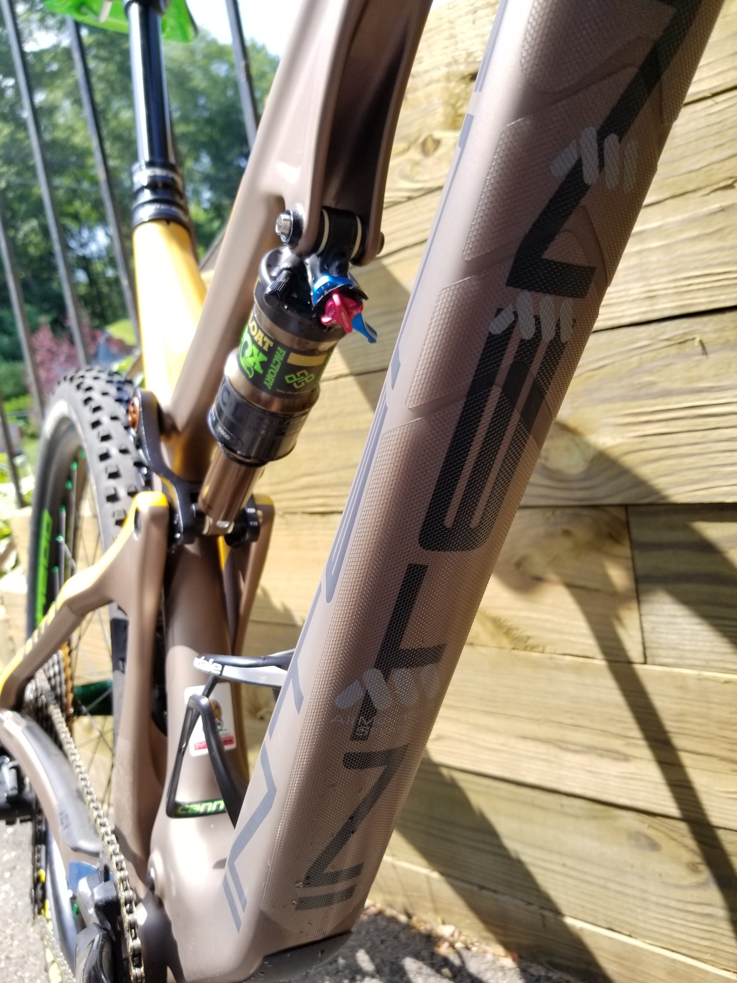 Stolen 2017 Intense ACV