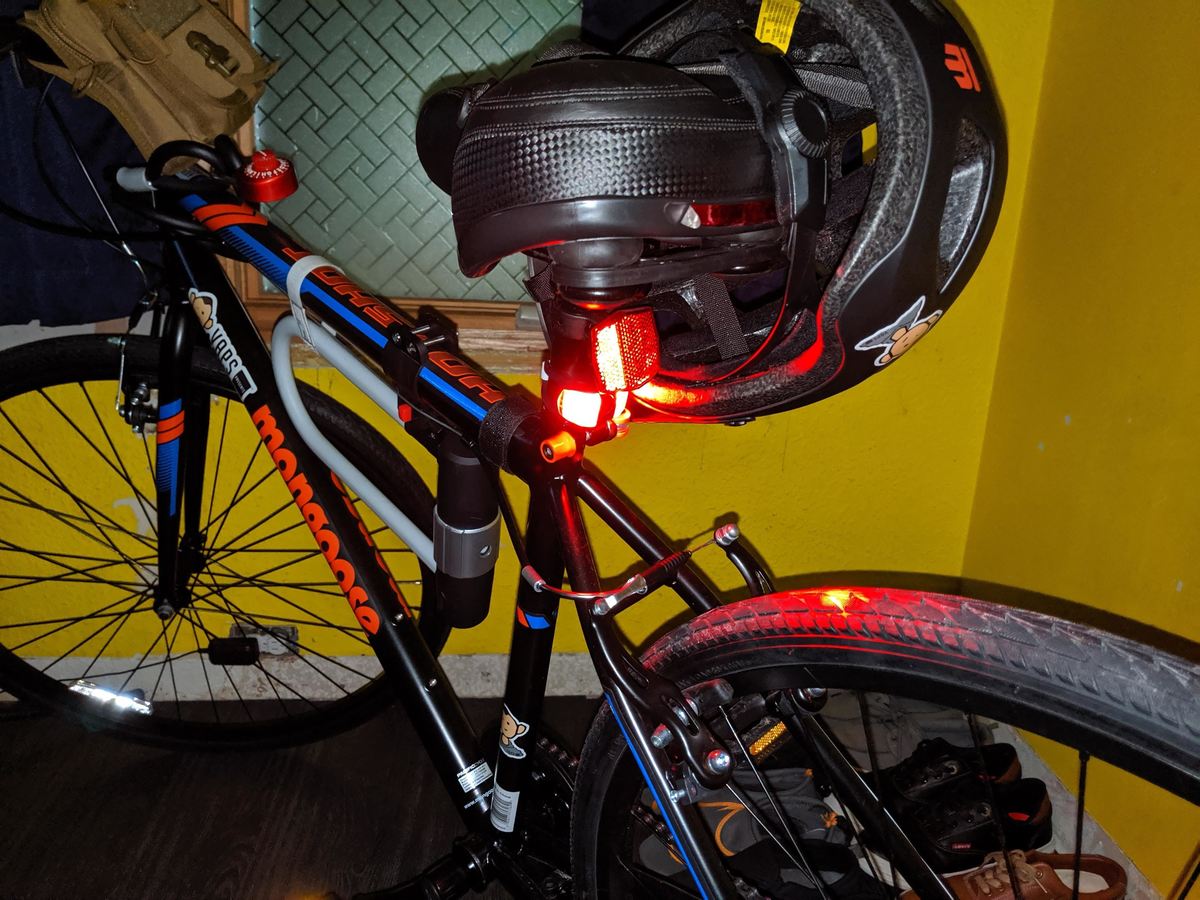 2018 Mongoose 700c Hotshot