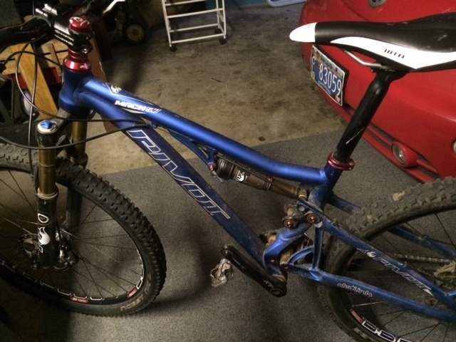 2013 Pivot full suspension mountain bike