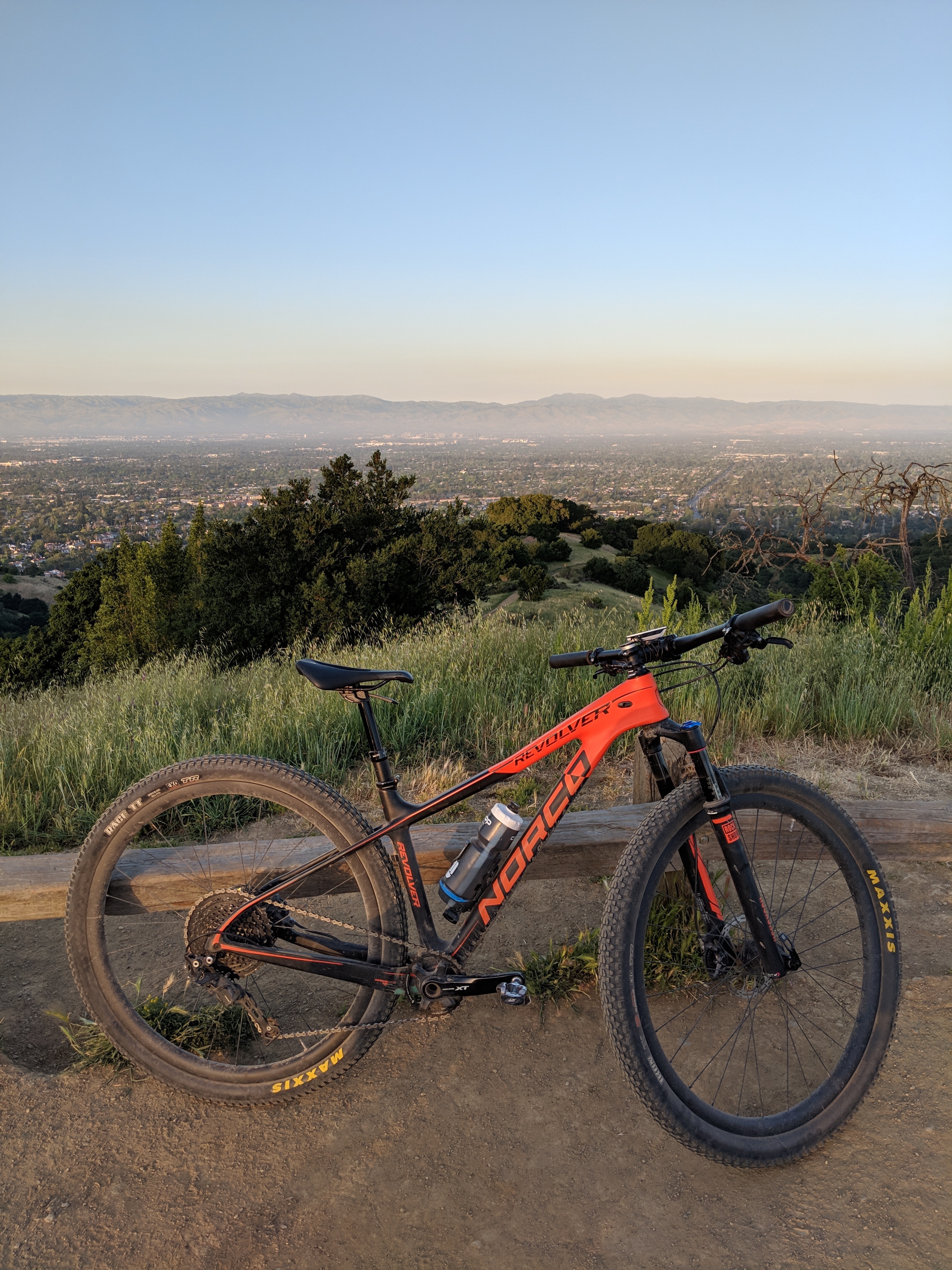 2015 Norco Bikes Revolver