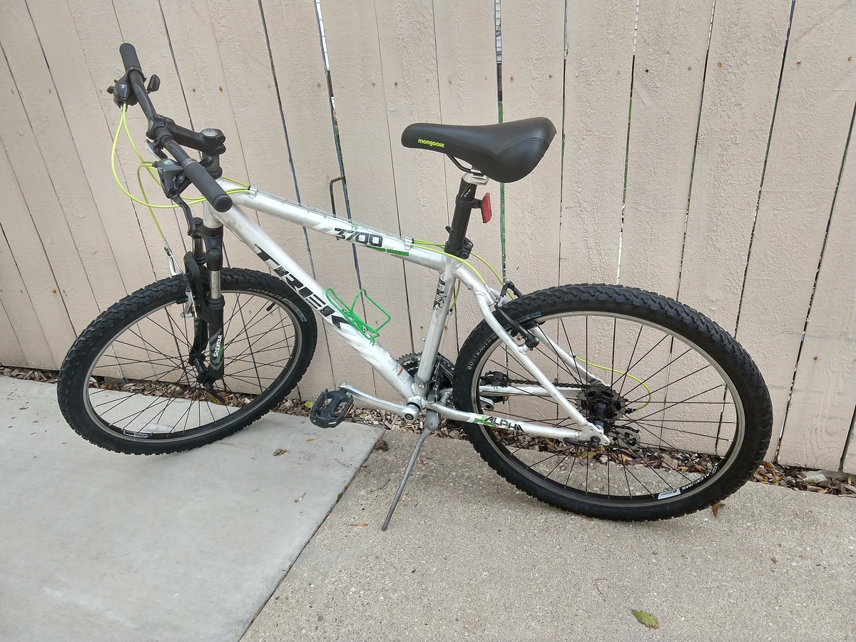 Trek 3700 Three Series