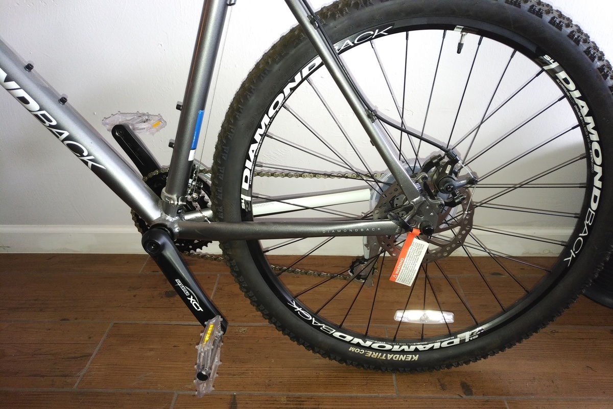 2014 Diamondback Axis