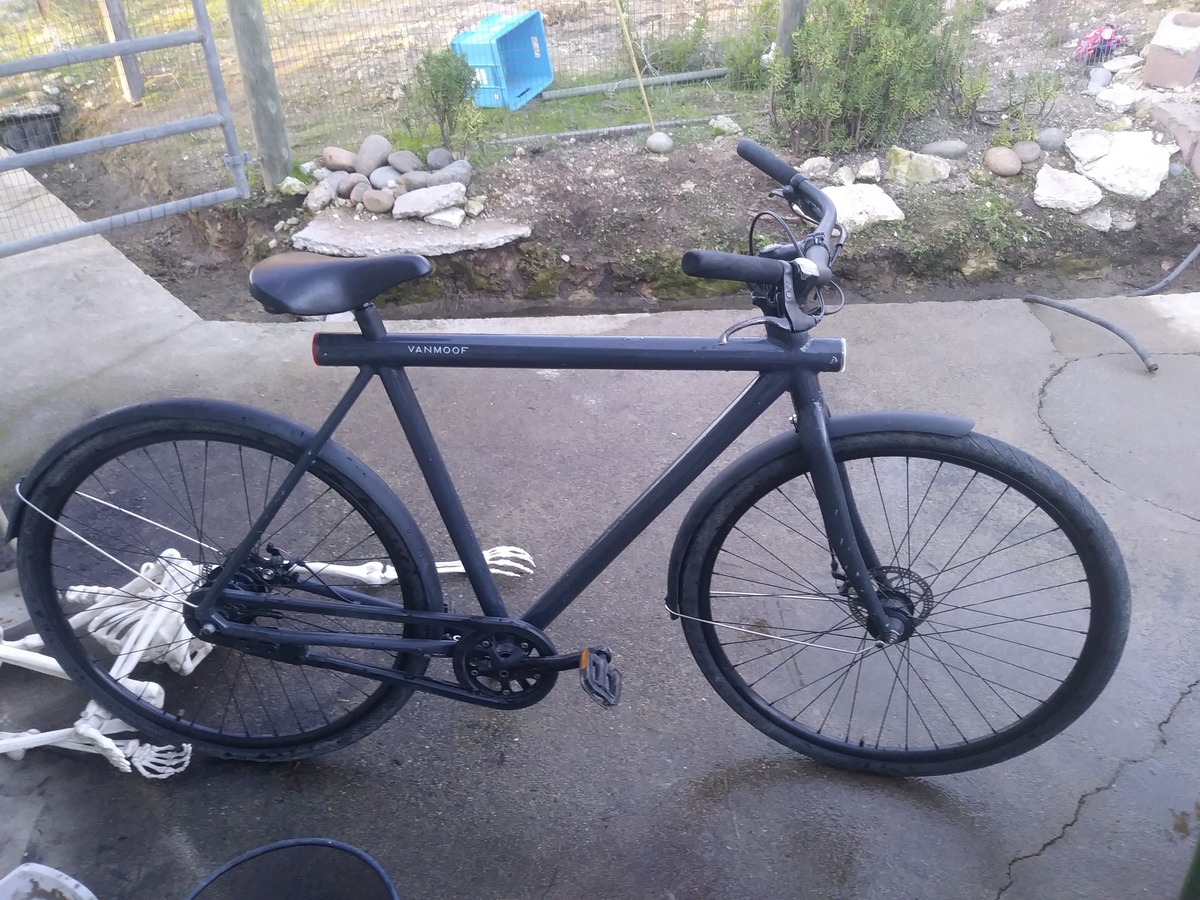2018 VanMoof S2 e-scooter