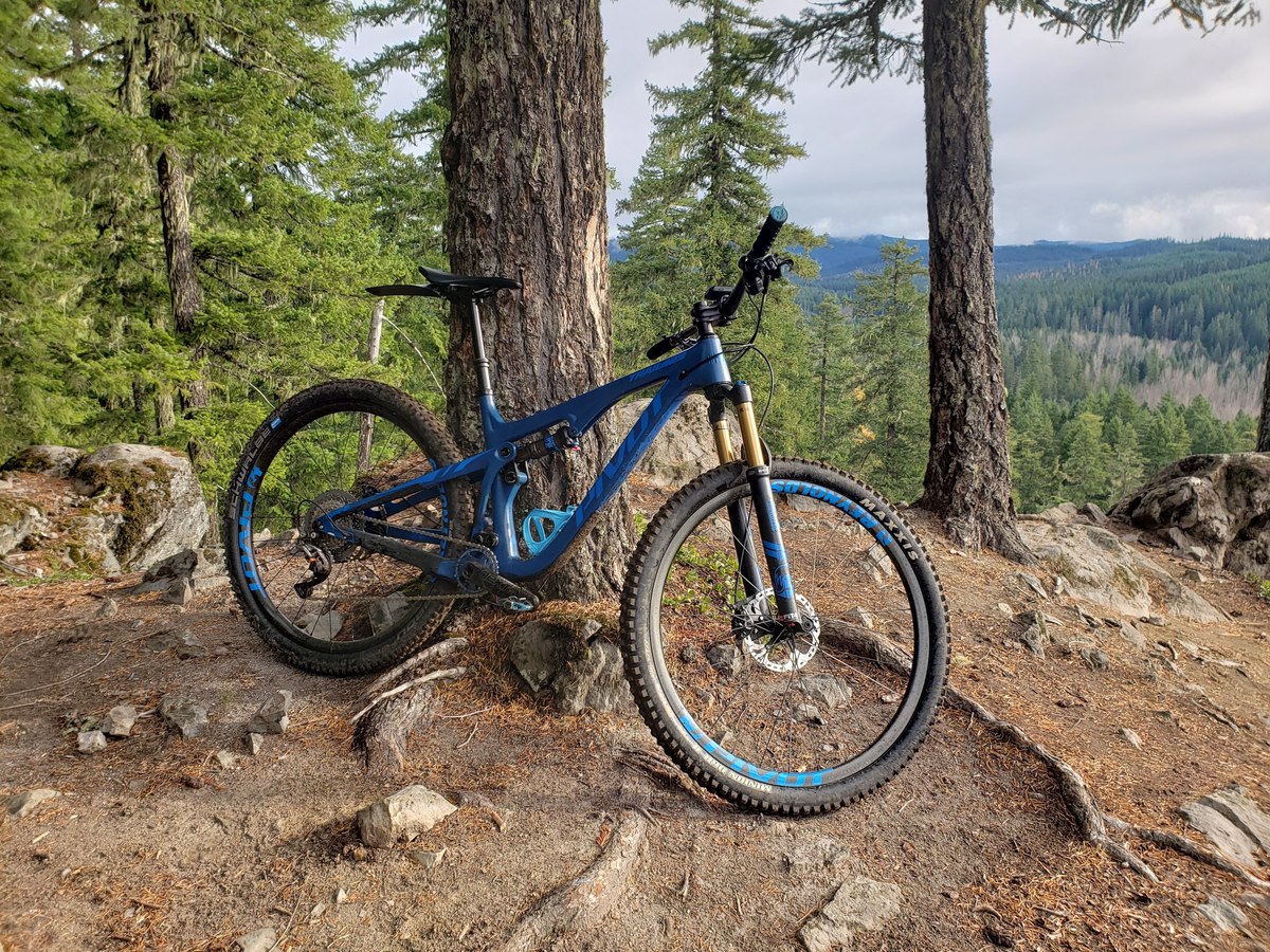 2019 Pivot Trail 429 V2 XT/XTR Pro 1x