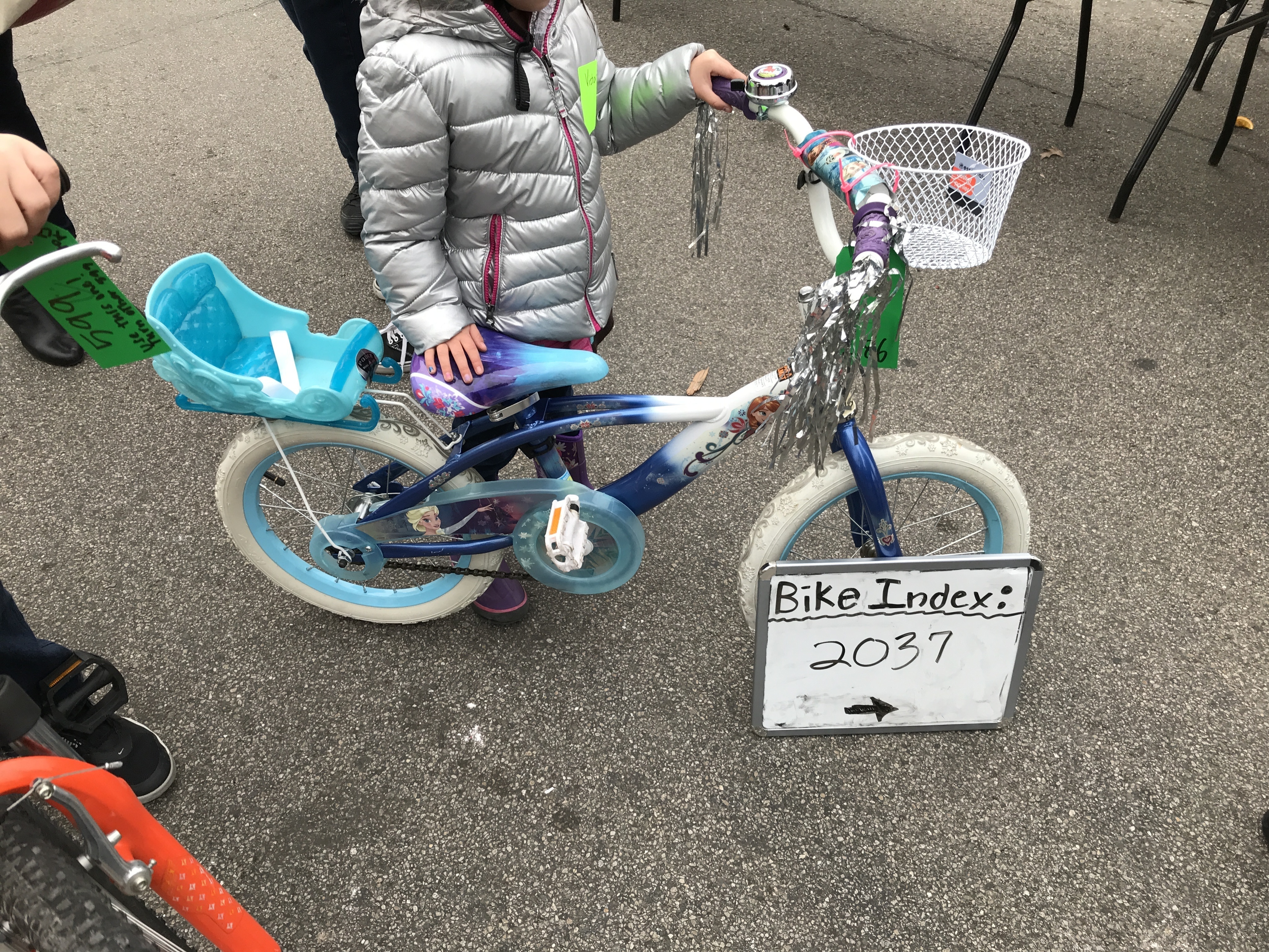 2020 Huffy PRINCESS FROZEN