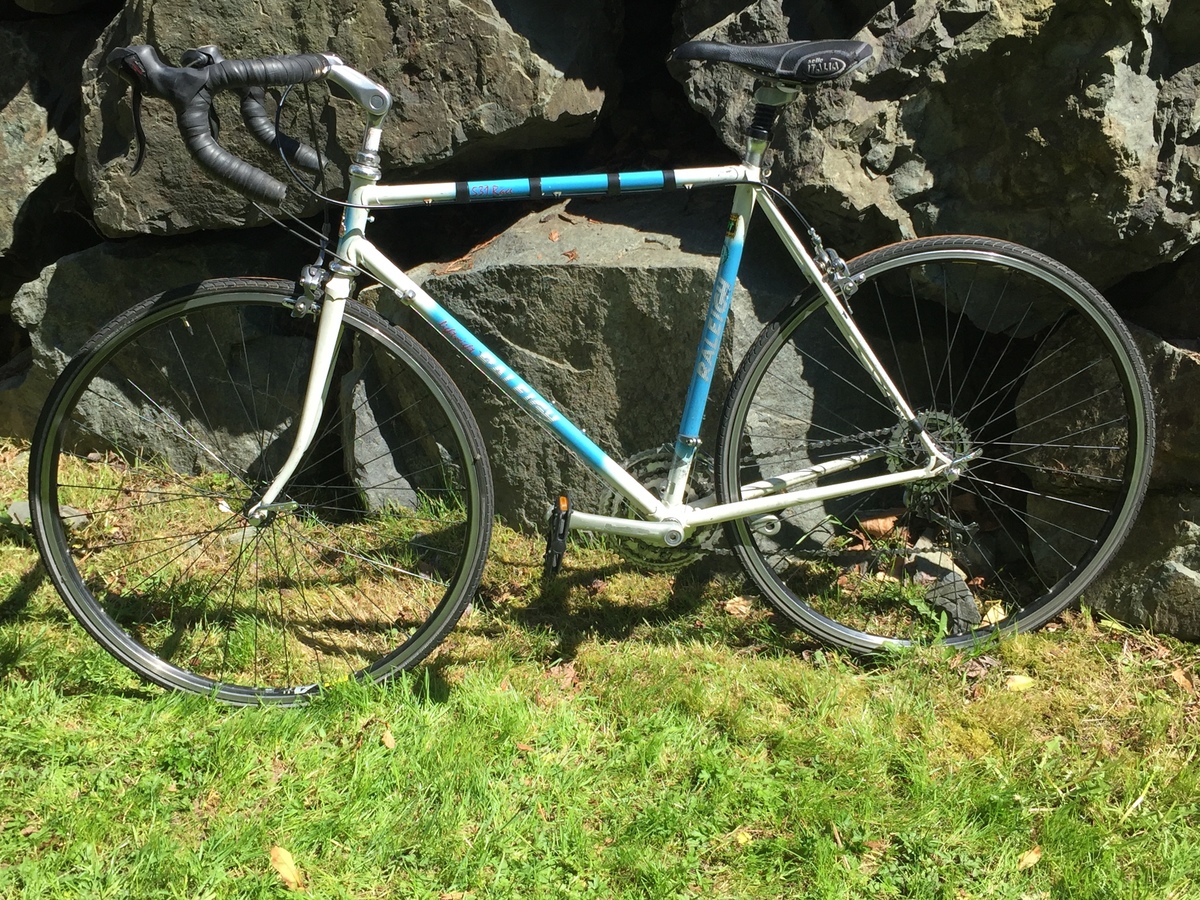 2006 Raleigh road bike