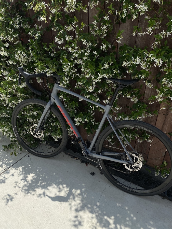 2020 Giant Contend AR 3