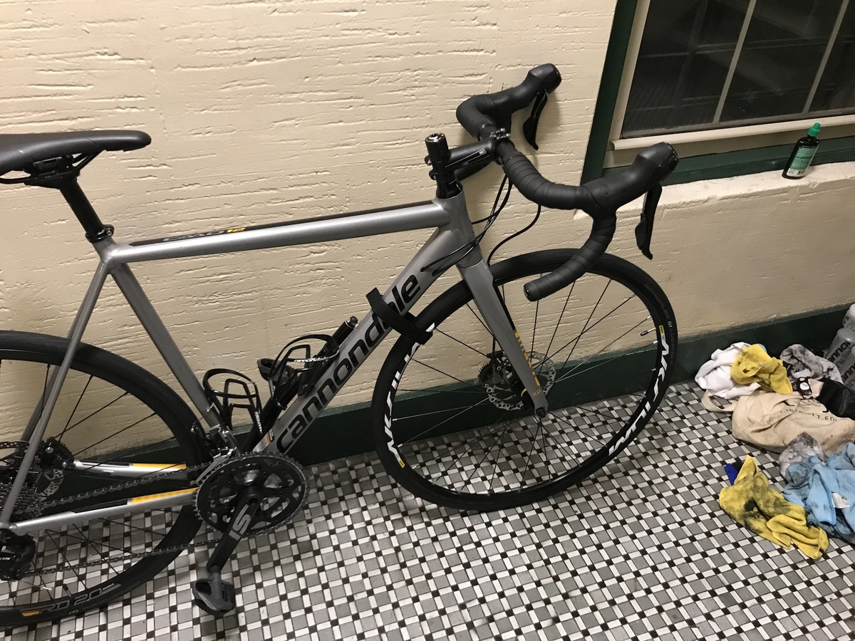 2018 Cannondale CAAD12 105 DISC