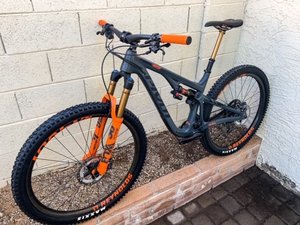 2020 Pivot Trail 429