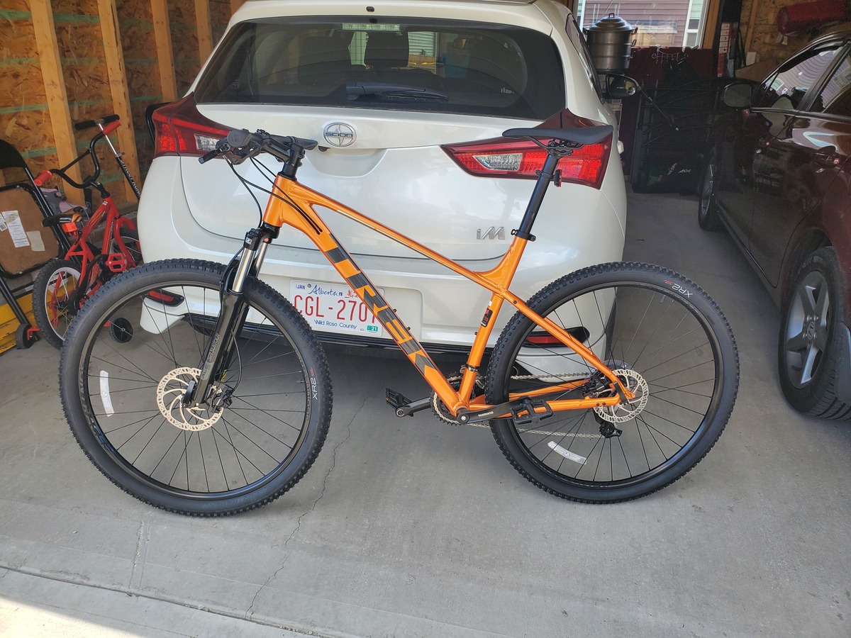 2021 Trek Marlin 5 Bike X-Large Factory Orange/...