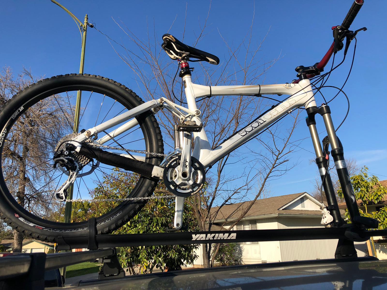 Stolen 2010 SCOTT Genius 40