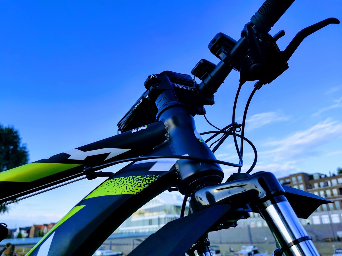 Brompton Bicycle Galaxy Frane size 17