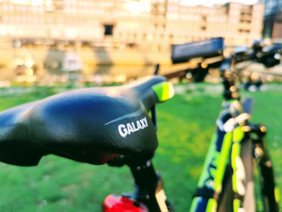 Brompton Bicycle Galaxy Frane size 17