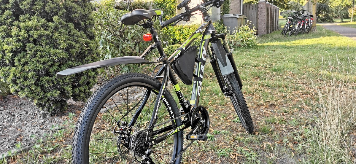 Brompton Bicycle Galaxy Frane size 17