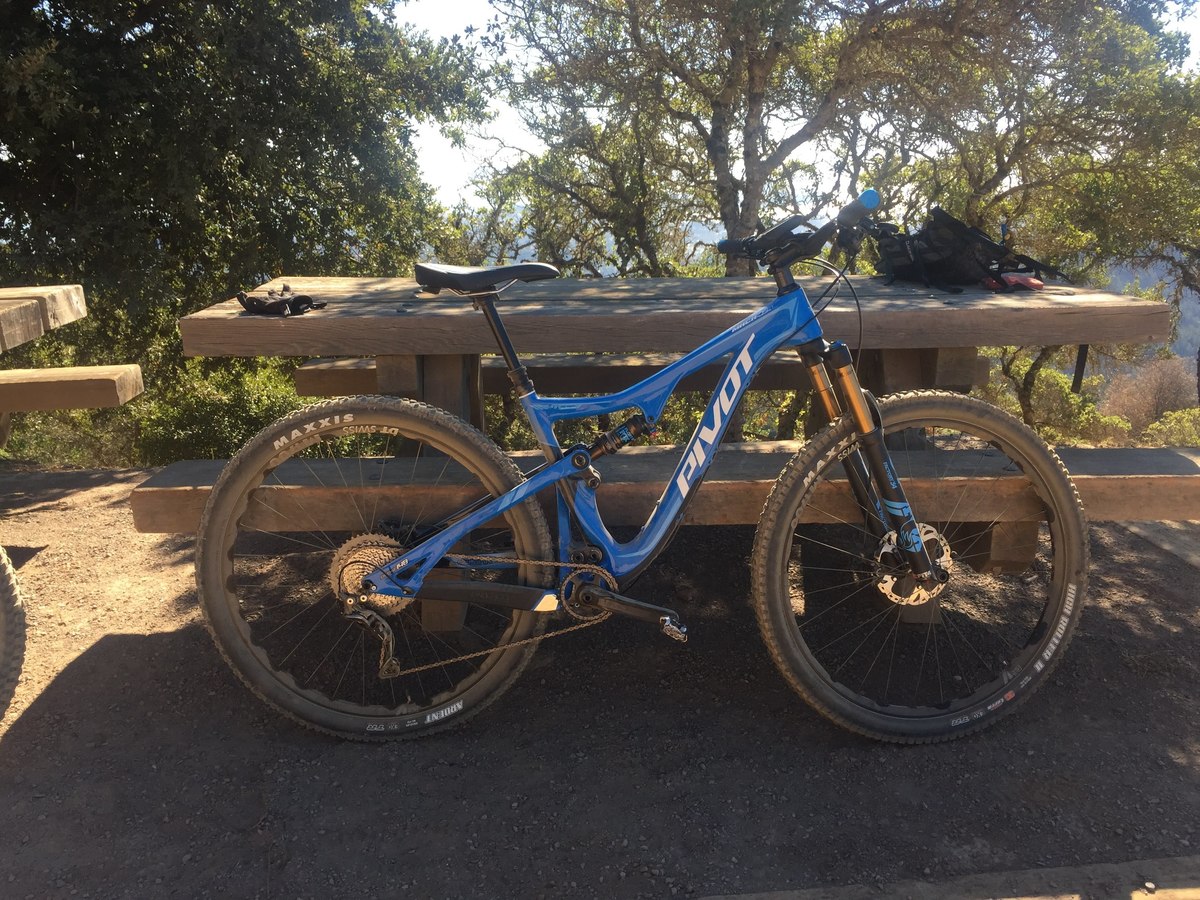 2018 Pivot Mach 429 Trail Carbon 29