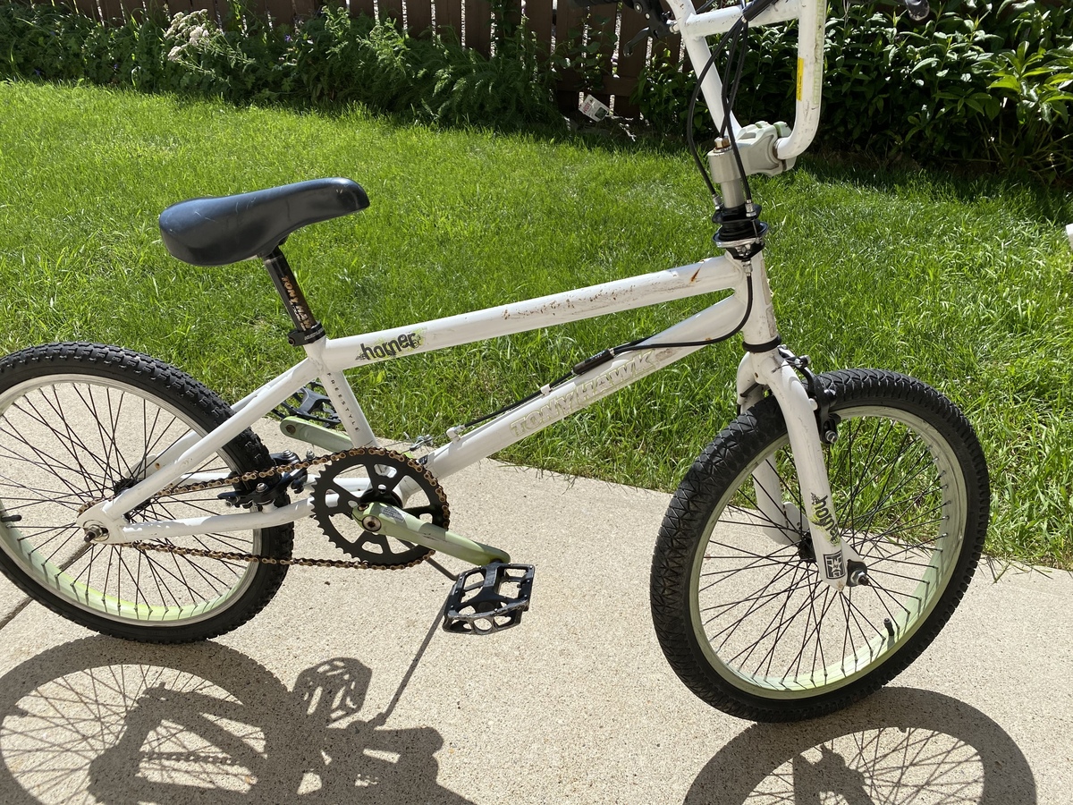 2010 Tony Hawk 8103-04