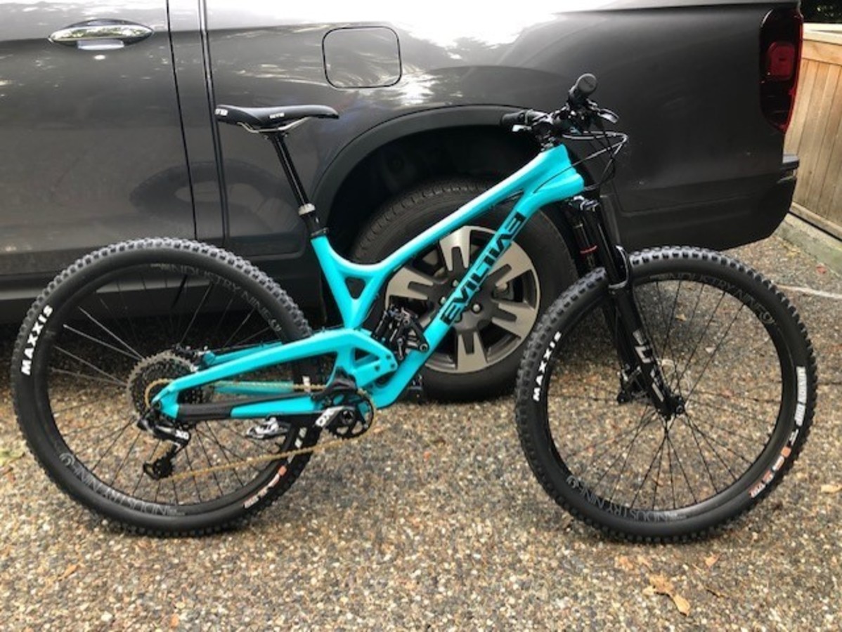 2019 Evil The Offering