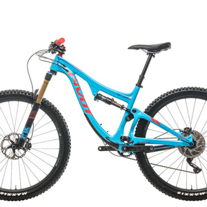 2018 Pivot Switchblade