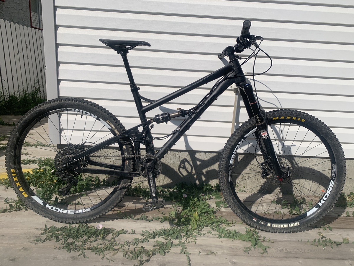 Banshee Bikes Spitfire