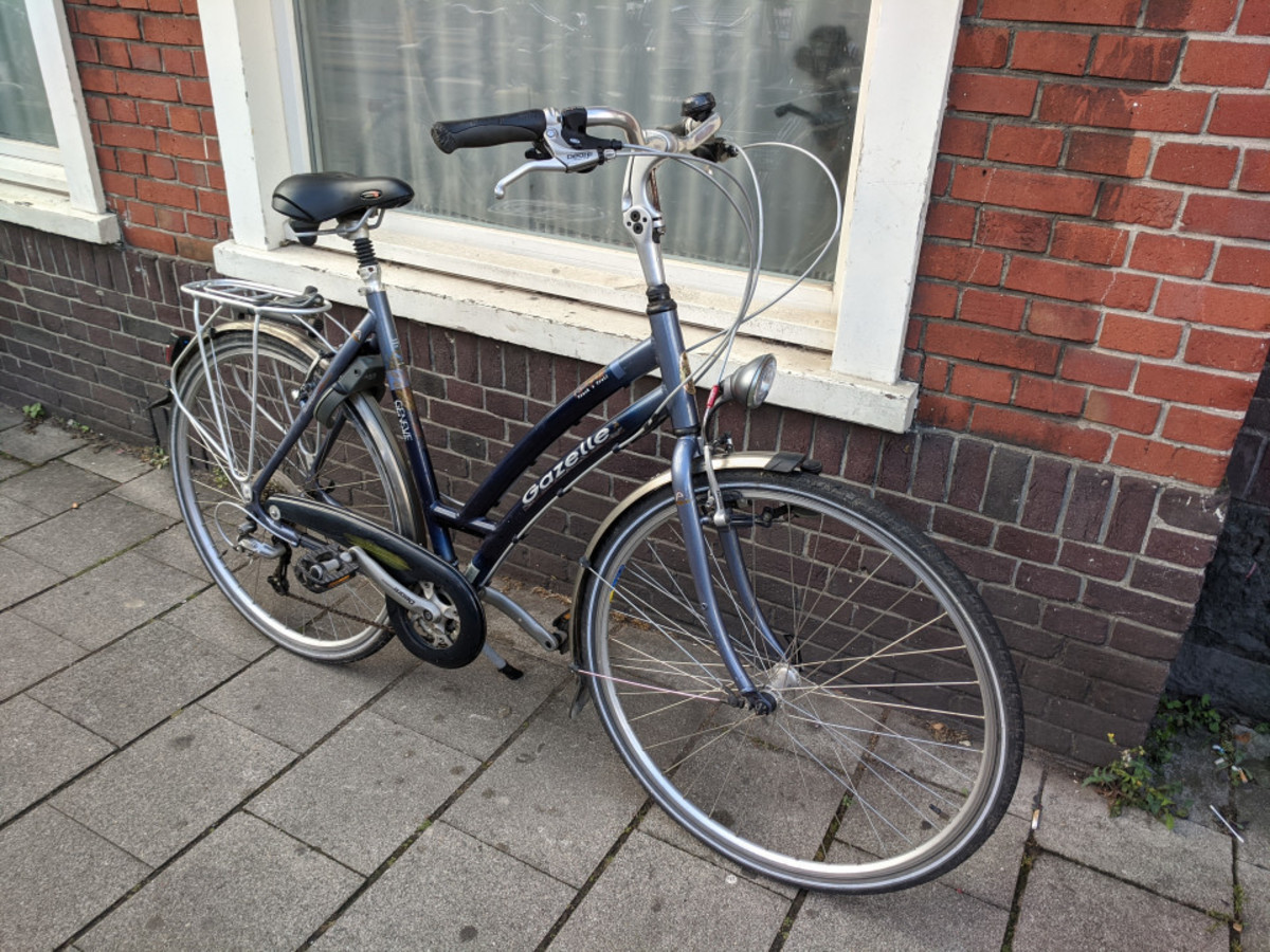 Gazelle Geneve Track and Trail