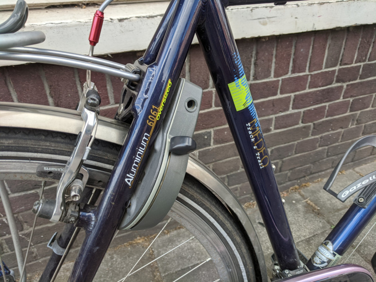 Gazelle Medeo Track and Trail