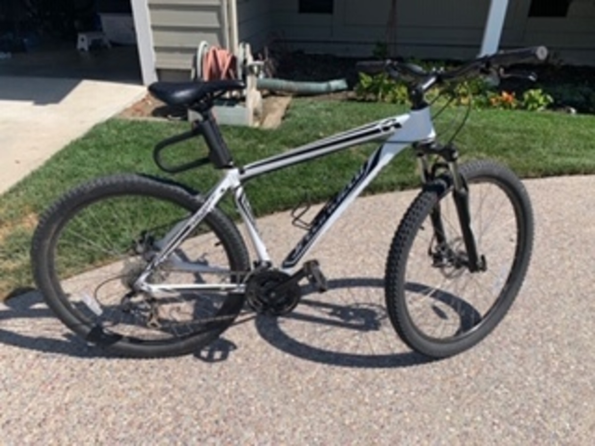 2015 Trek Specialized Rockhopper 2015