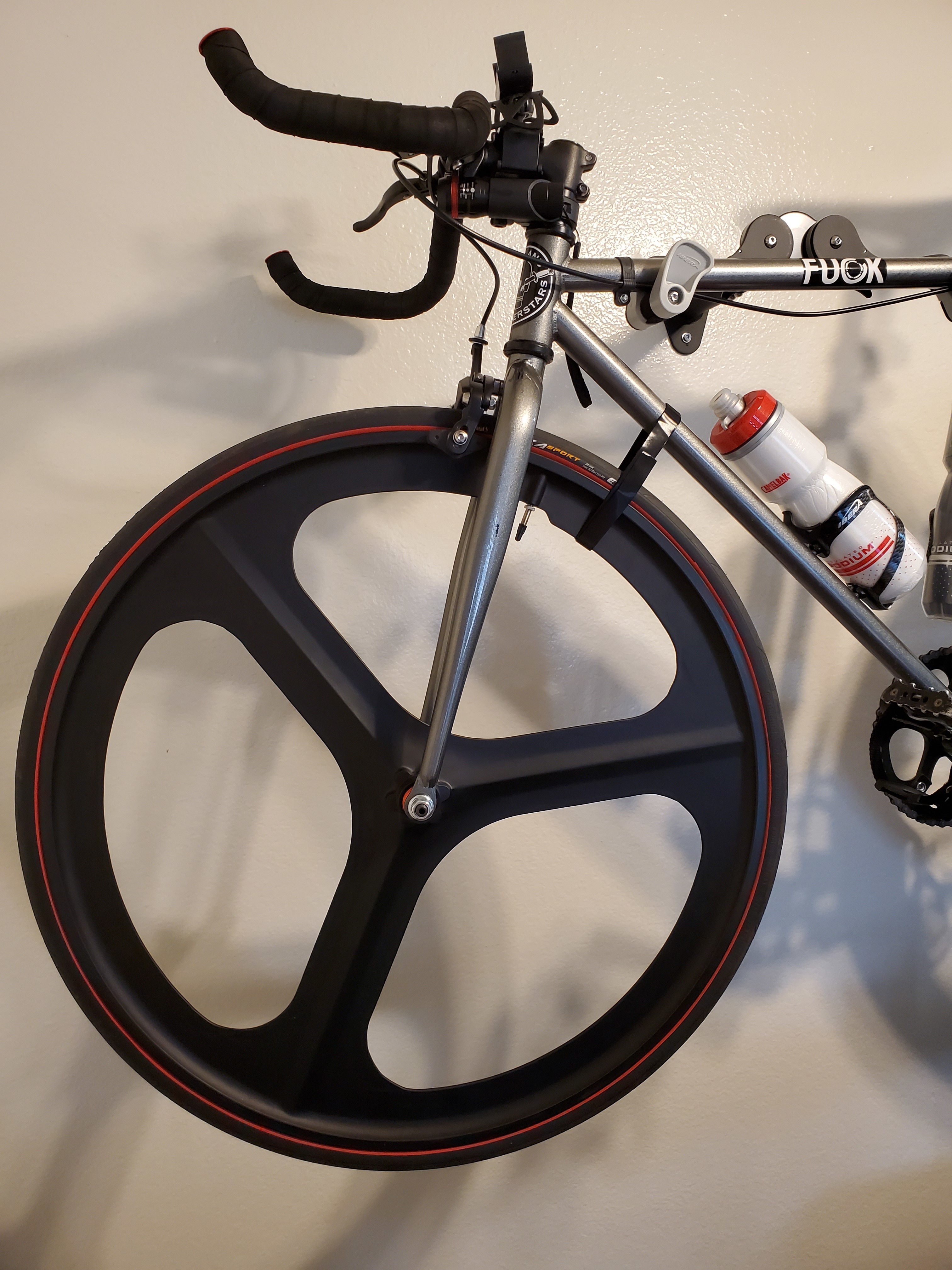 Golden Cycles Chromatic