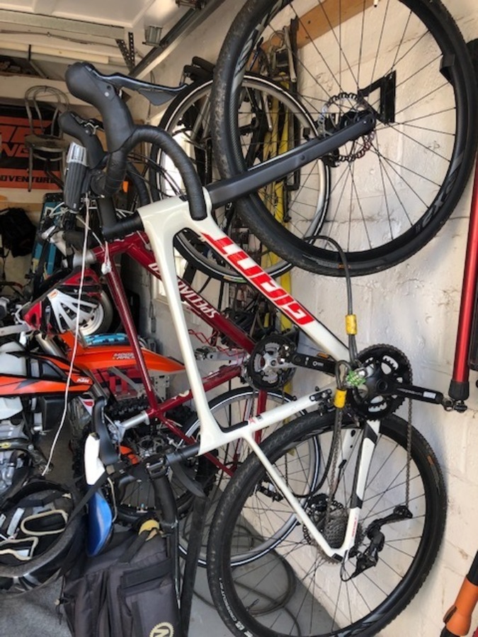 2020 Giant Revolt Advanced 2 M Gray Beige