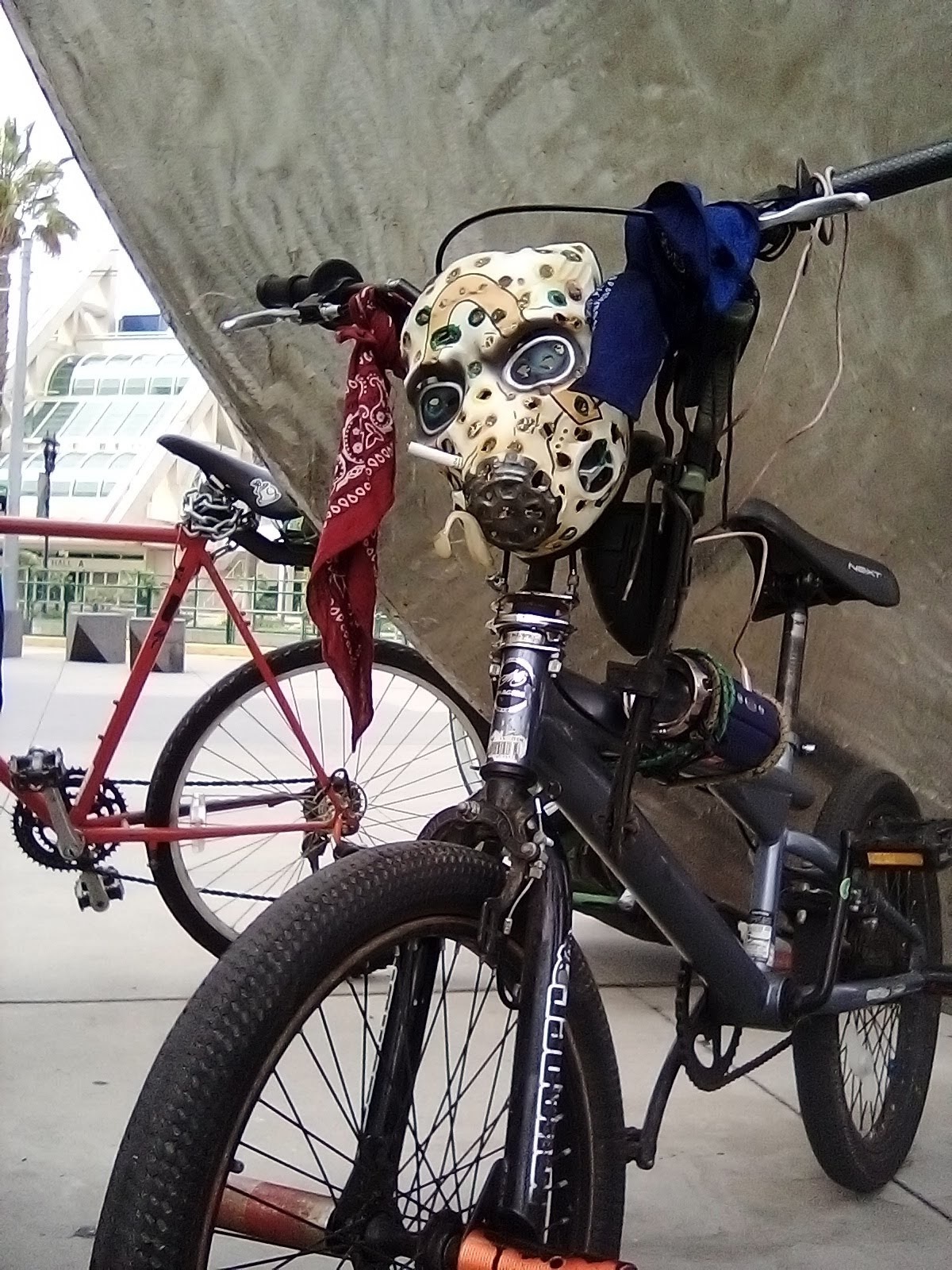 2020 Magna Magna 20in long frame with sticks