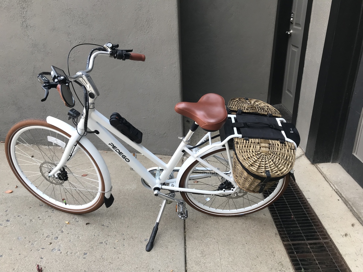 2020 Pedego 28” City Step Thru