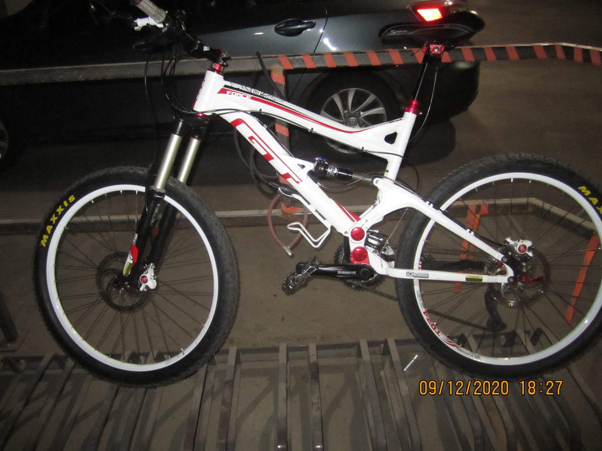 2011 GT Bicycles Full Suspension