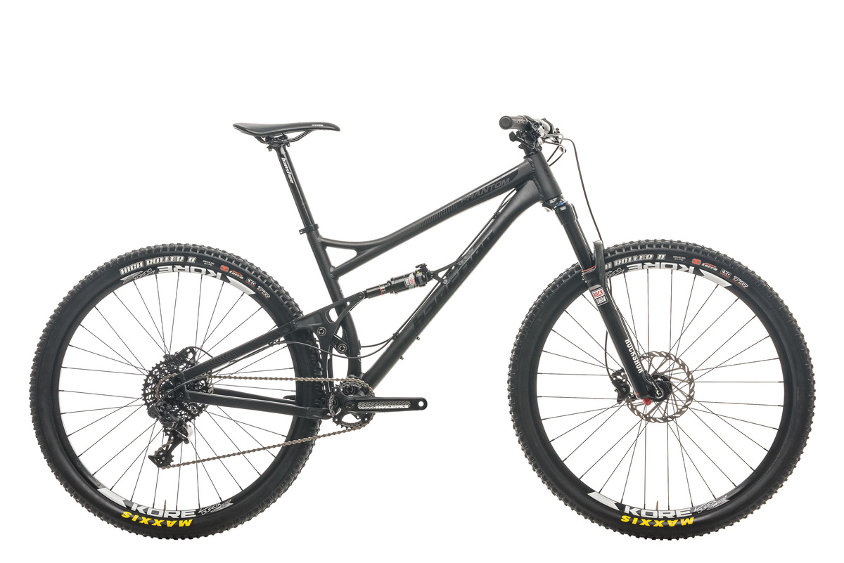 2017 Banshee Bikes Phantom V2