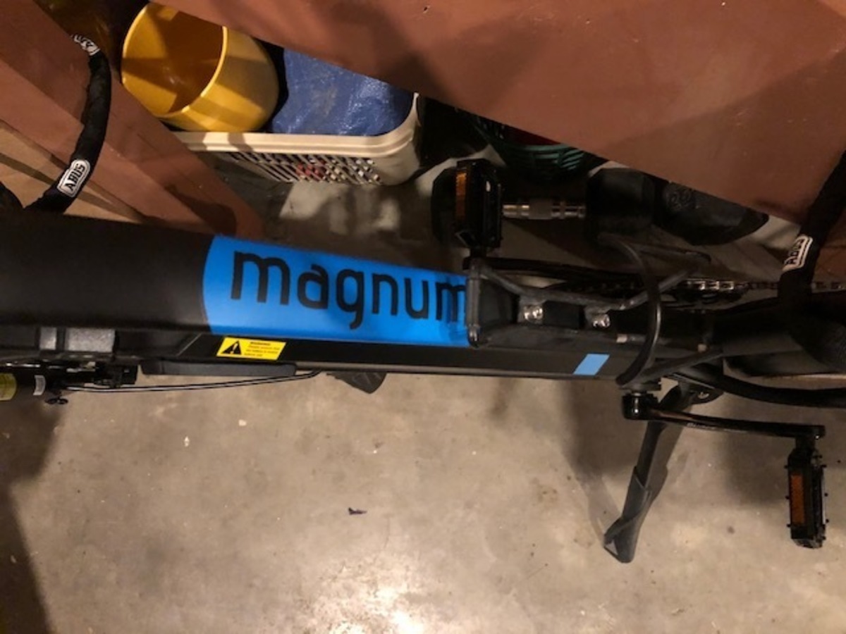 2020 Magnum Bikes Step through