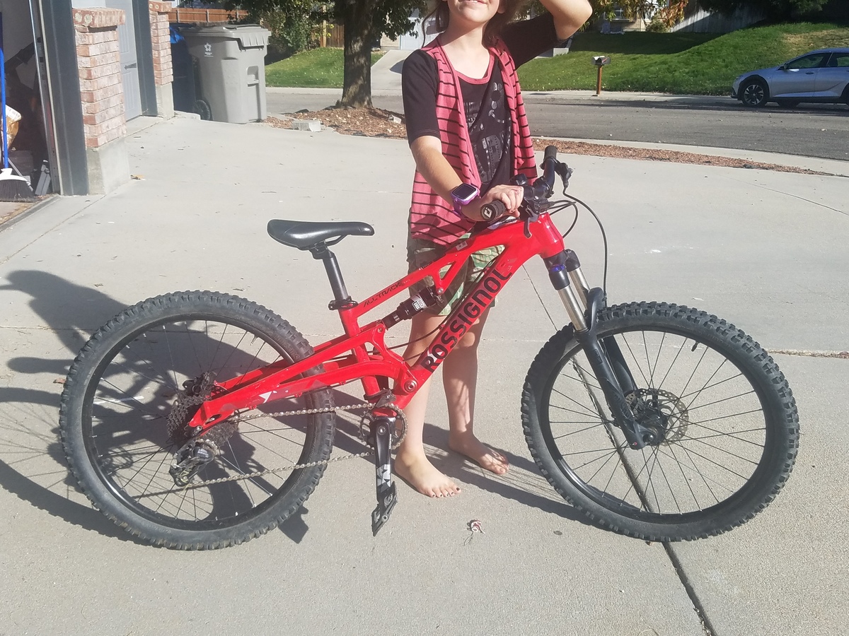 2020 Rossignol 24" Wheel Trail Design