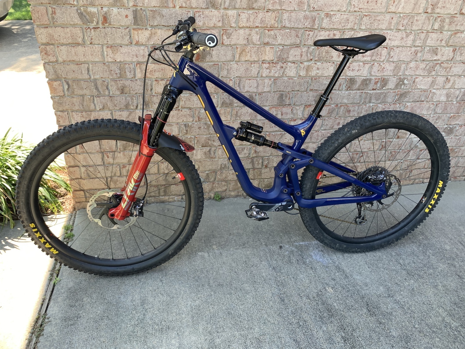 Stolen 2019 Revel Rascal