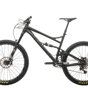 2018 Banshee Bikes Spitfire V2