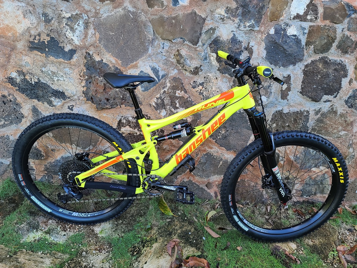 2017 Banshee Bikes Rune