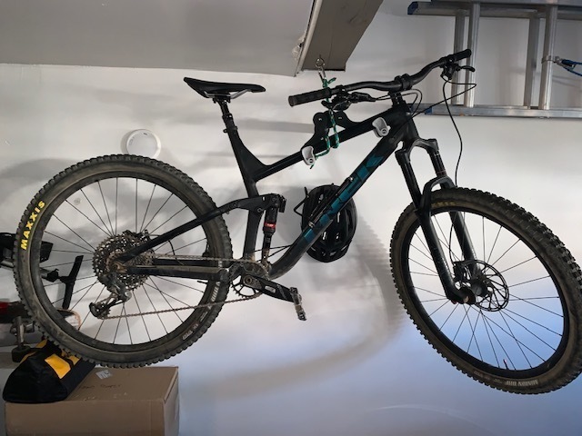 2020 Trek Slash 8