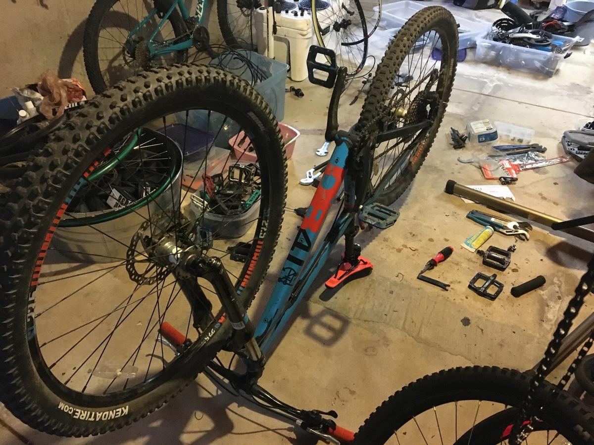 2016 Diamondback Hook