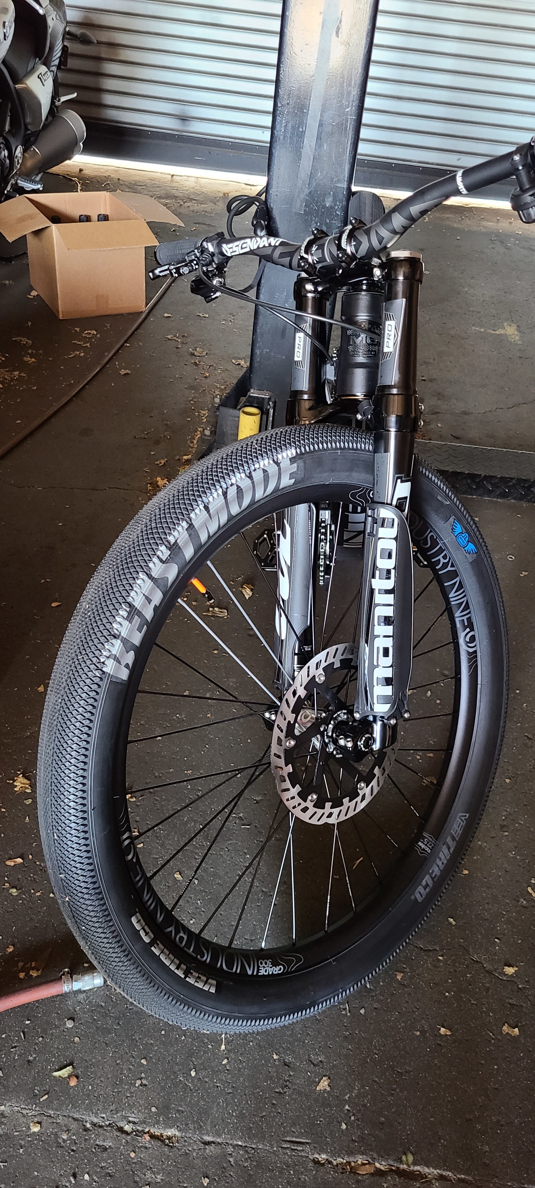 Stolen 2016 Intense M16